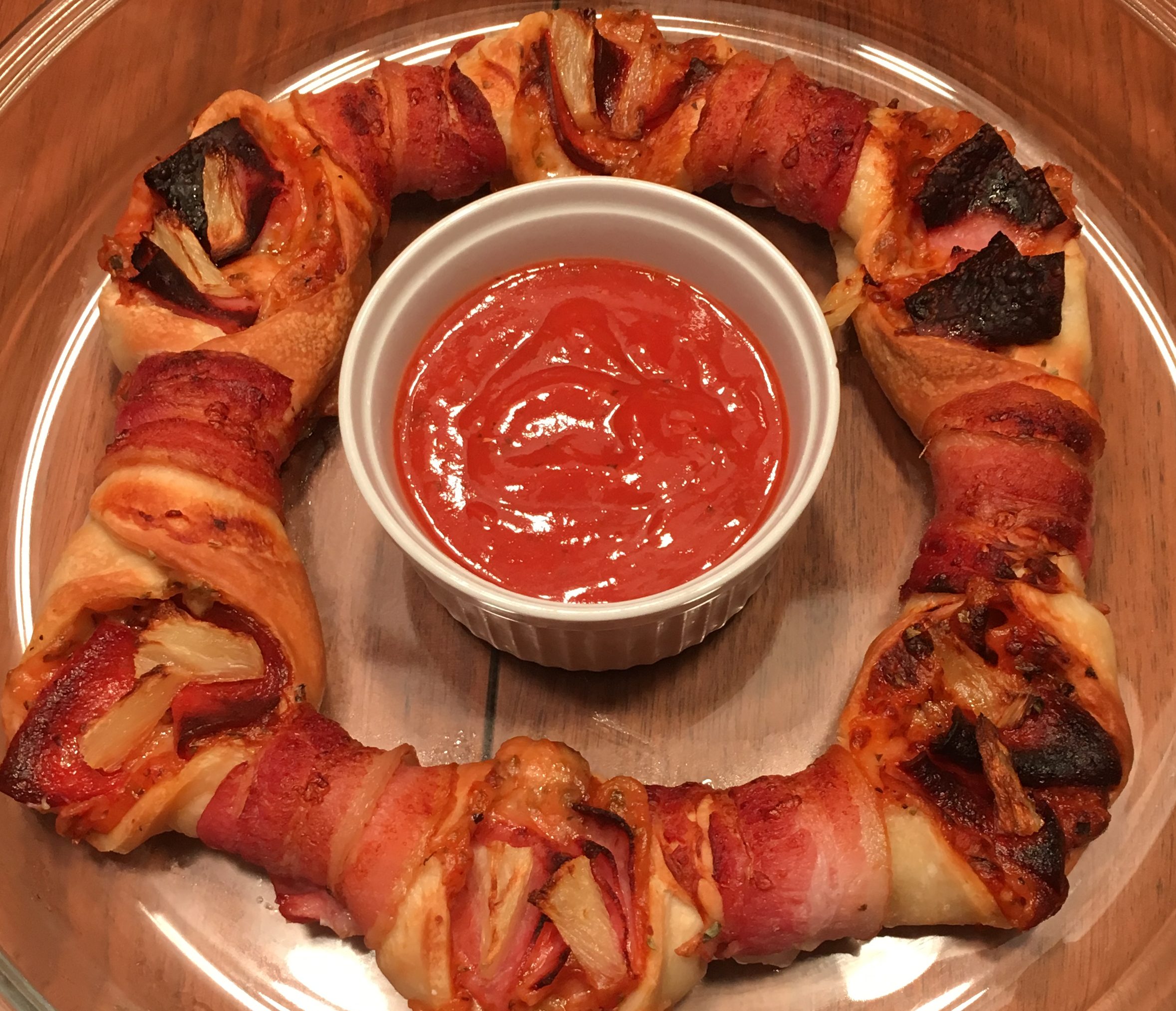 Pizza snack ring. En festlig forret eller snack. Nem og hurtig